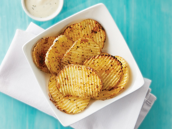 Tater Chips with Yogurt-Mint Dip | Hy-Vee