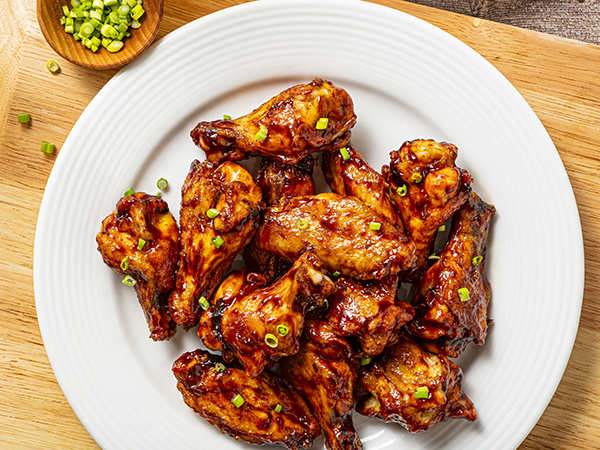 Smoky Maple-Chipotle Wings | Hy-Vee