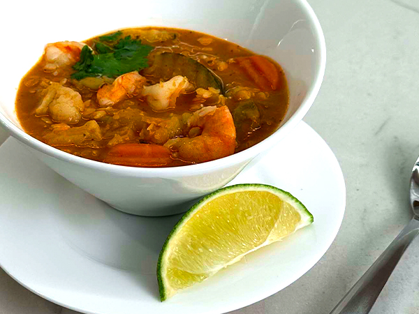 Lentil-and-Shrimp Curry Soup | Hy-Vee