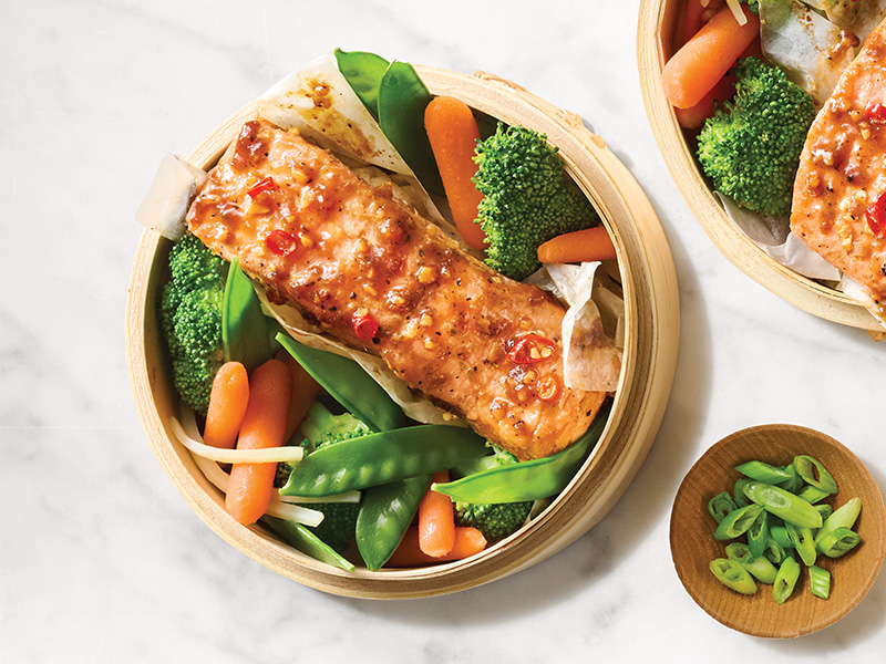 Lemongrass-and-Garlic Steamed Salmon | Hy-Vee