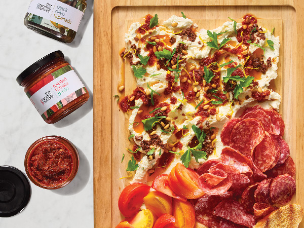 Heirloom Tomato Pizza | Hy-Vee