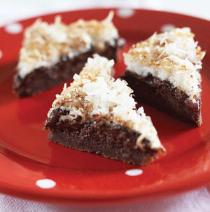 Raspberry-Chocolate Macaroon Bars | Hy-Vee