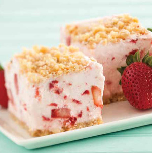 Frozen Strawberry Cheesecake | Hy-Vee