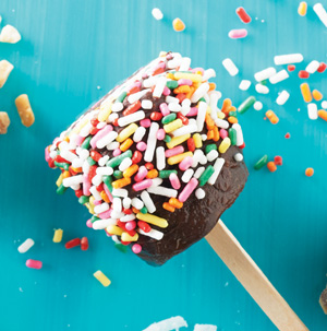 Chocolate-Banana Pops | Hy-Vee